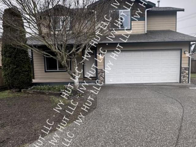 4 Br, 3 bath, Single Family 6725 Highland Dr