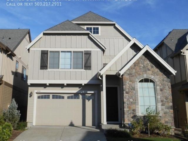 4 Br, 3 bath, Single Family 6984 NW 167th Ave