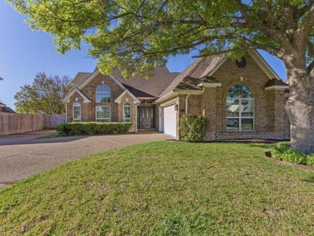 4 Br, 3 bath, Single Family 604 San Clemente Dr