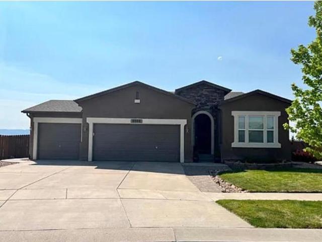 4 Br, 3 bath, Single Family 6068 Cumbre Vista Way