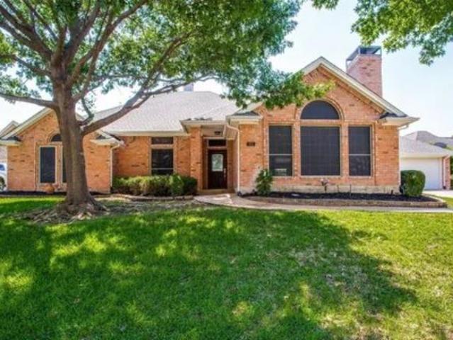 4 Br, 3 bath, Single Family 63 Remington Dr W