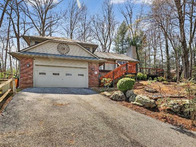 4 Br, 3 bath, Single Family 6 Hunters Ridge Dr