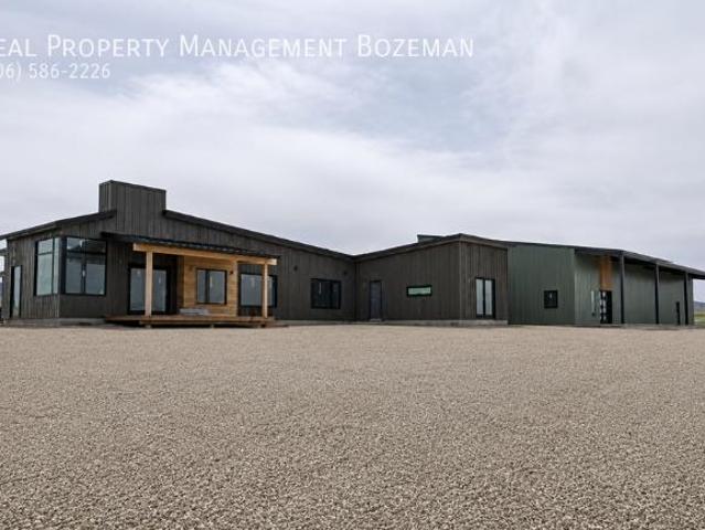 4 Br, 3 bath, Single Family 74 Buffalo Jump Trail