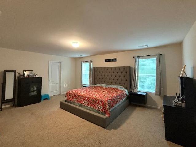 4 Br, 3 bath, Single Family 7532 Spring Spruce Ln