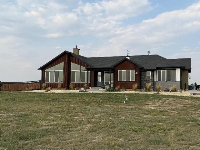 4 Br, 3 bath, Single Family 7589 Buckskin Ranch View