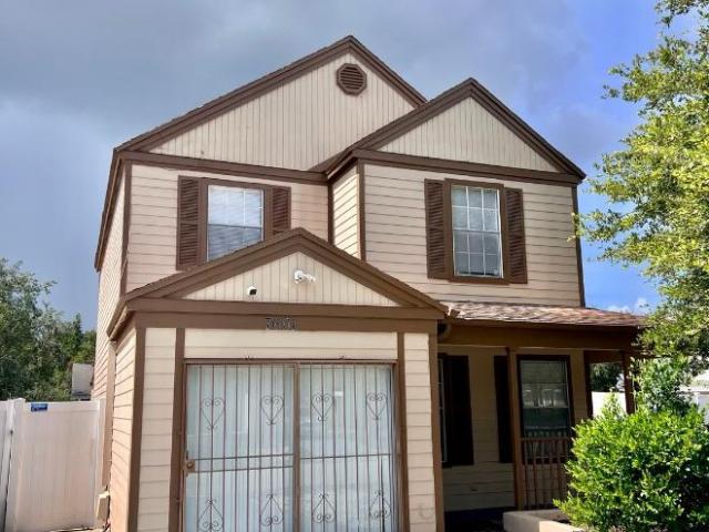 4 Br, 3 bath, Single Family 7601 Willow Park Dr