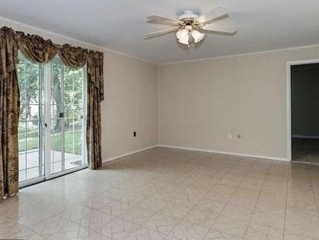 4 Br, 3 bath, Single Family 7608 Marietta Ln