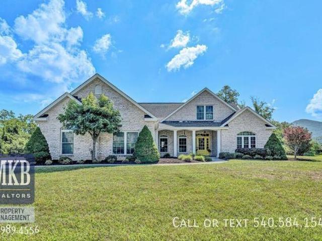 4 Br, 3 bath, Single Family 7621 Nandina Drive