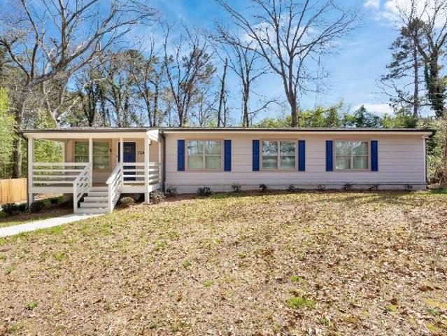 4 Br, 3 bath, Single Family 764 Mary Ln