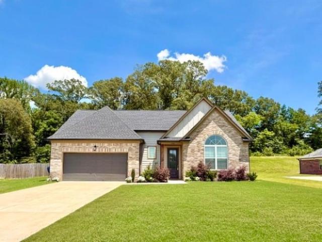 4 Br, 3 bath, Single Family 7782 Emeline Dr