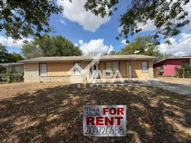 4 Br, 3 bath, Single Family 7831 Gallop Dr