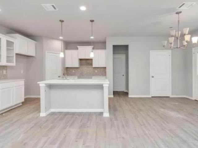4 Br, 3 bath, Single Family 7950 Fijian Cypress Drive