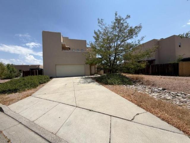 4 Br, 3 bath, Single Family 7030 Vuelta Vistoso