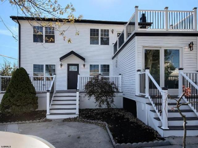 4 Br, 3 bath, Single Family 706 Augustine Rd