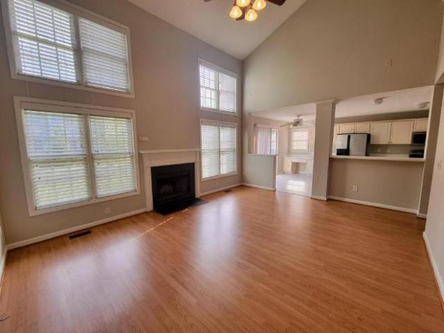 4 Br, 3 bath, Single Family 709 Cattail Circle