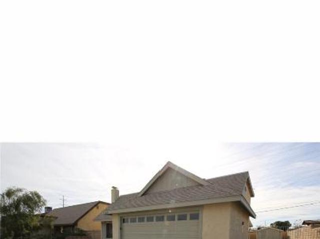 4 Br, 3 bath, Single Family 7165 Bridgeview Ave