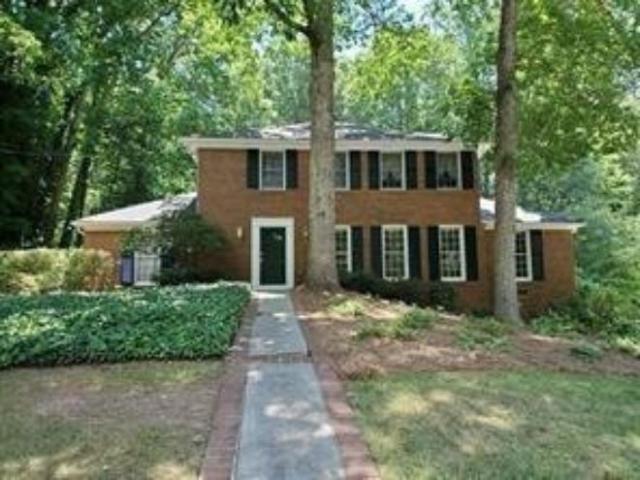 4 Br, 3 bath, Single Family 7195 Hunters Branch