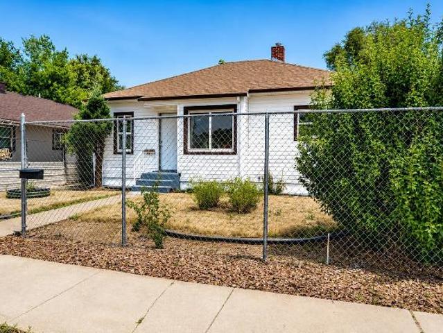 4 Br, 3 bath, Single Family 736 Jackson St
