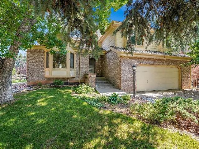 4 Br, 3 bath, Single Family 7 Boxwood