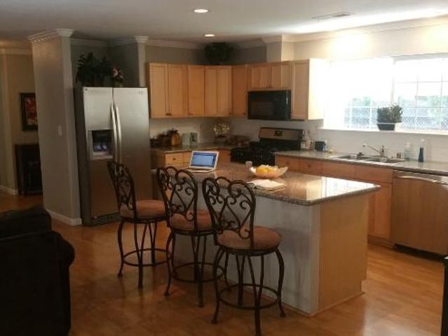 4 Br, 3 bath, Single Family 87 Panoramic Way