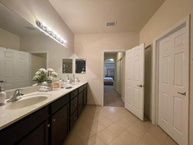 4 Br, 3 bath, Single Family 8878 W 33 Ave
