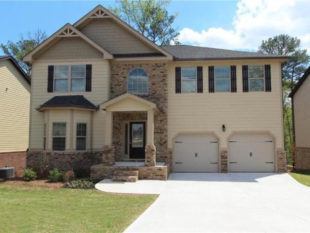 4 Br, 3 bath, Single Family 8004 White Oak Loop