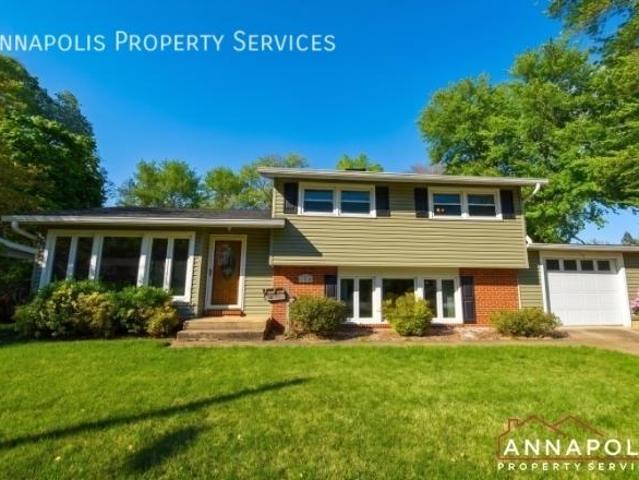 4 Br, 3 bath, Single Family 804 Pin Oak Road