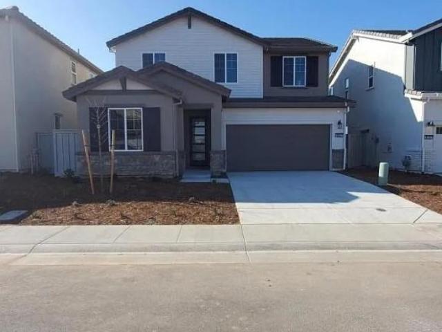 4 Br, 3 bath, Single Family 8097 Oxbow Landing Loop