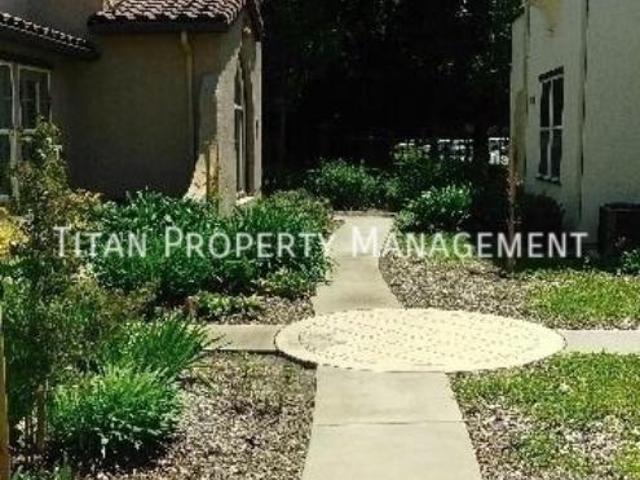 4 Br, 3 bath, Single Family 8144 Crystal Walk Cir