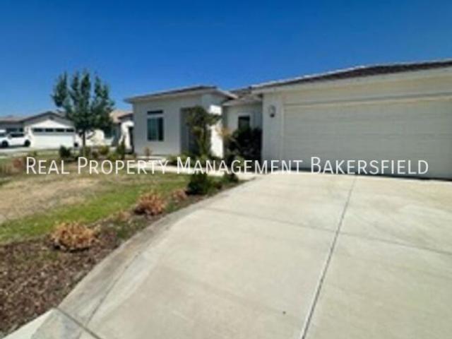 4 Br, 3 bath, Single Family 823 Brookline Ln