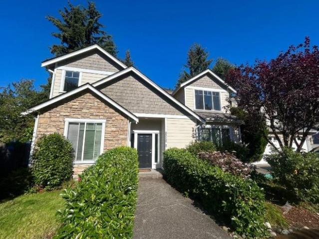 4 Br, 3 bath, Single Family 8208 234th St SW