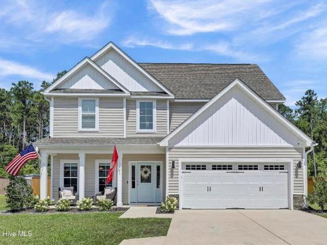 4 Br, 3 bath, Single Family 821 Cooke Dr