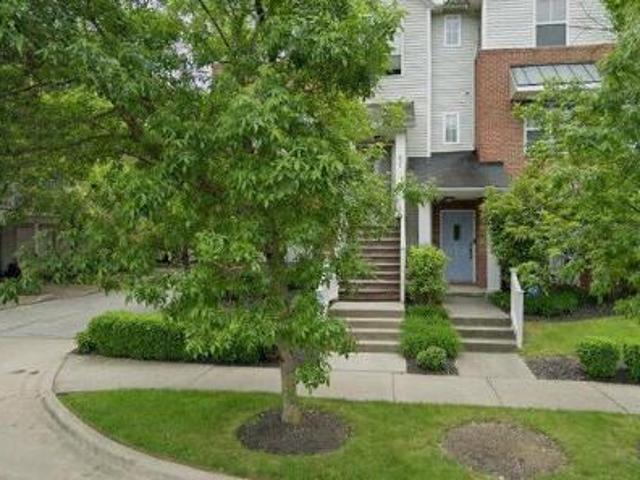 4 Br, 3 bath, Single Family 821 Nela View Road