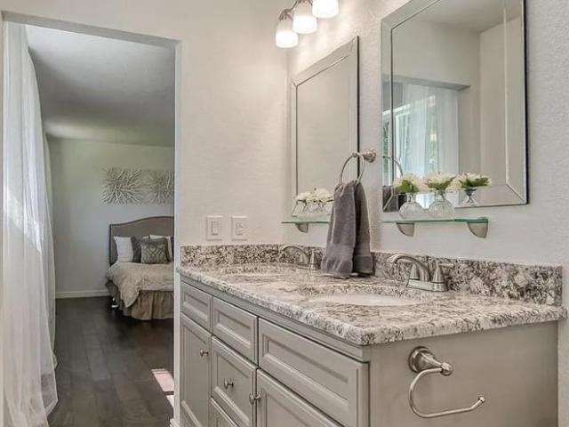 4 Br, 3 bath, Single Family 8246 South Dover Street