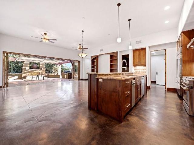 4 Br, 3 bath, Single Family 825 Gonzales St