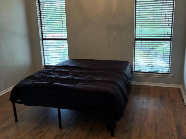 4 Br, 3 bath, Single Family 828 Via Madonna