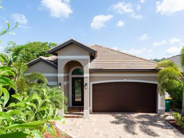 4 Br, 3 bath, Single Family 833 109th Ave N
