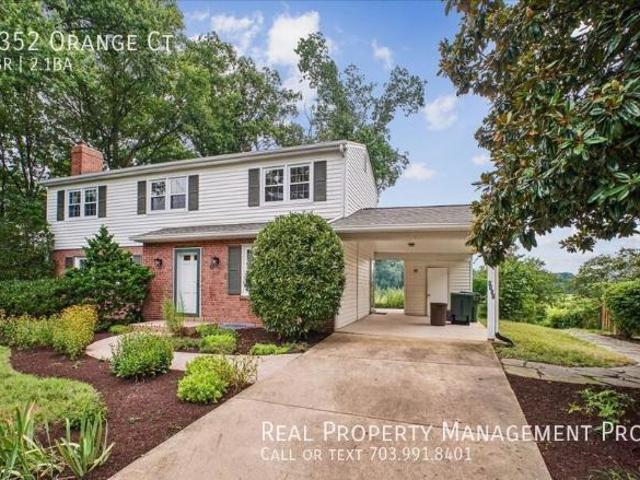 4 Br, 3 bath, Single Family 8352 Orange Ct