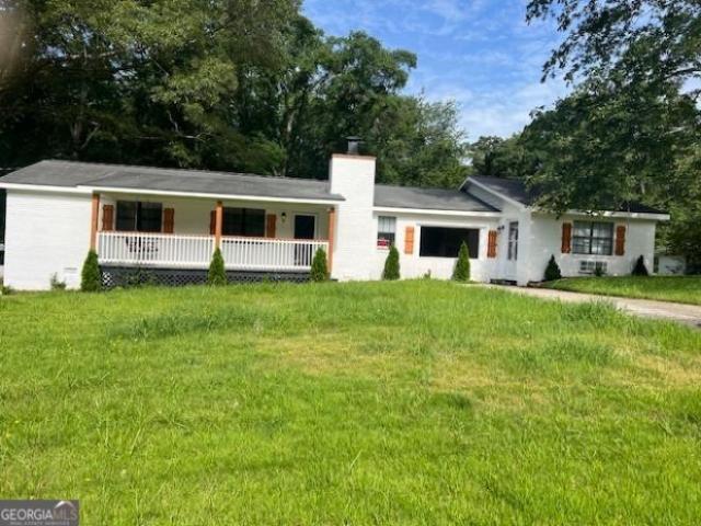 4 Br, 3 bath, Single Family 8 Melissa Circle
