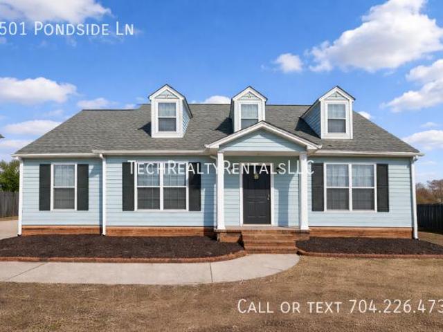 4 Br, 3 bath, Single Family 9501 Pondside Ln