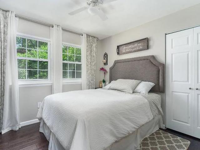 4 Br, 3 bath, Single Family 9596 Farewell Rd
