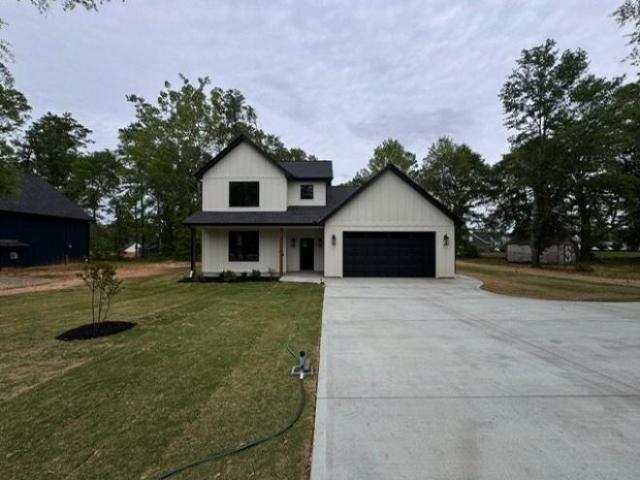 4 Br, 3 bath, Single Family 960 Goodjoin Rd
