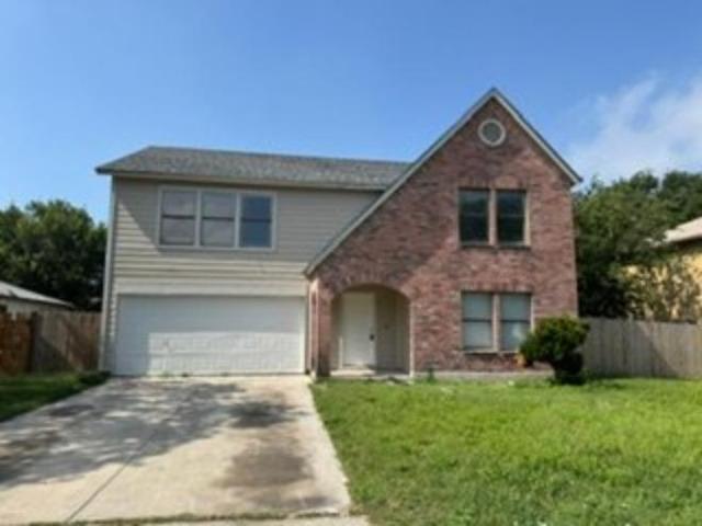 4 Br, 3 bath, Single Family 9834 Trendwood