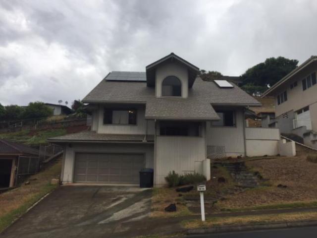 4 Br, 3 bath, Single Family 99576 Hoio St