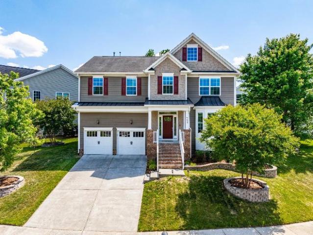 4 Br, 3 bath, Single Family 900 Vandalia Dr