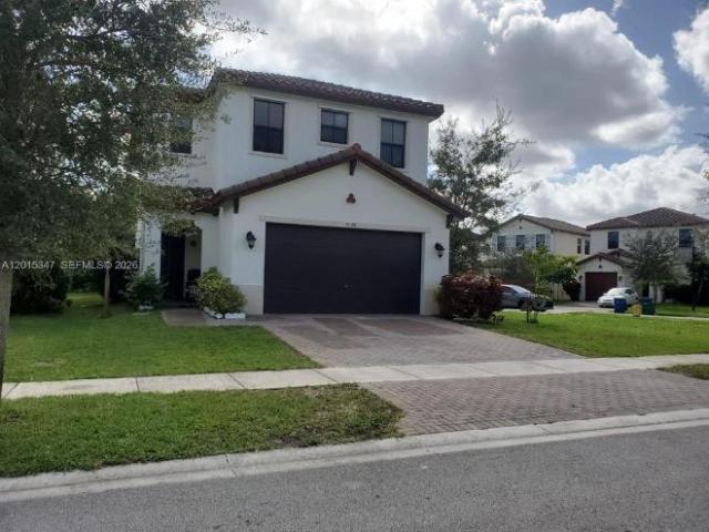 4 Br, 3 bath, Single Family 9194 SW 36th St