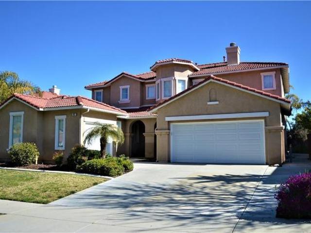 4 Br, 3 bath, Single Family 937 Feather Peak Dr