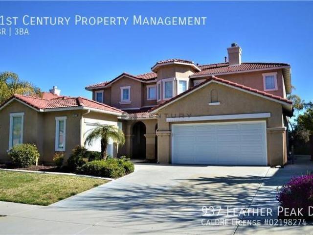 4 Br, 3 bath, Single Family 937 Feather Peak Dr