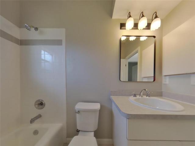 4 BR, 3 BA Apartment Undisclosed Address, Sarasota, FL 34233