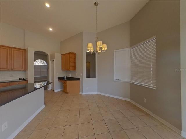 4 BR, 3 BA Apartment Undisclosed Address, Valrico, FL 33596